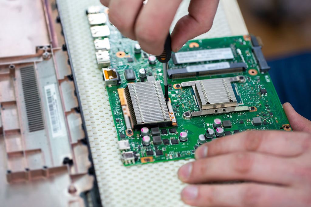 Ce este placa de baza: Importanta si caracteristici